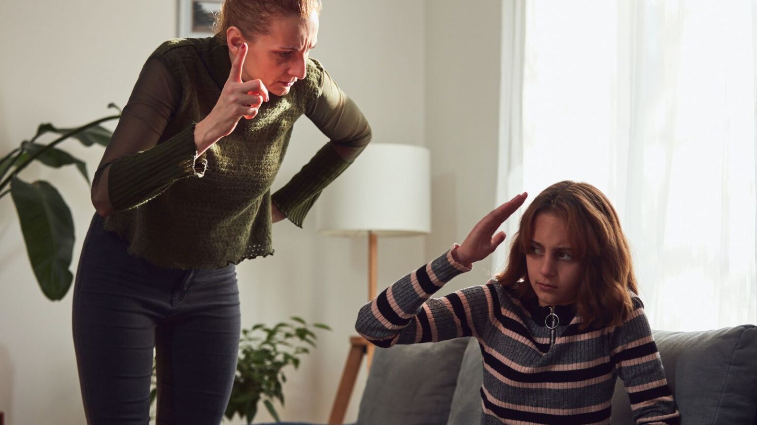 12 Most Toxic Things Parents Say to Their Kids