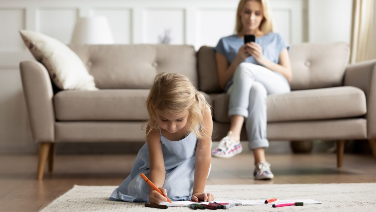 12 "Outdated" Parenting Trends That Are Making Kids Miserable