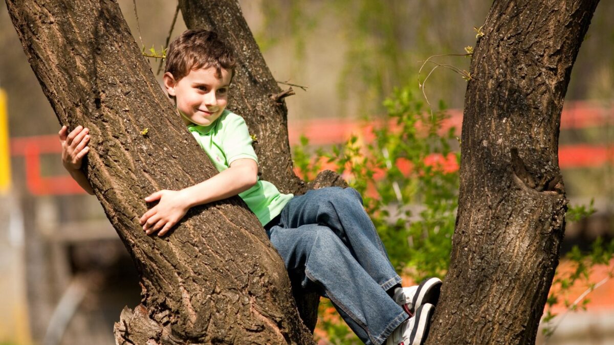 12 Things Kids Do That They Don't Realize Is Dangerous