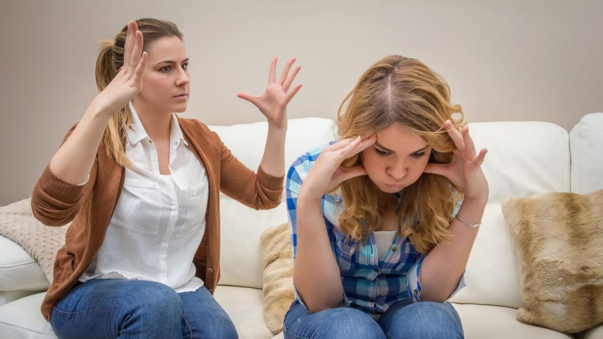 12 Most Embarrassing Things Parents Can Do To Their Kids