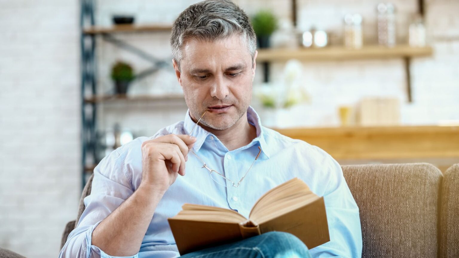 18 Must-Read Books for Intellectual Minds